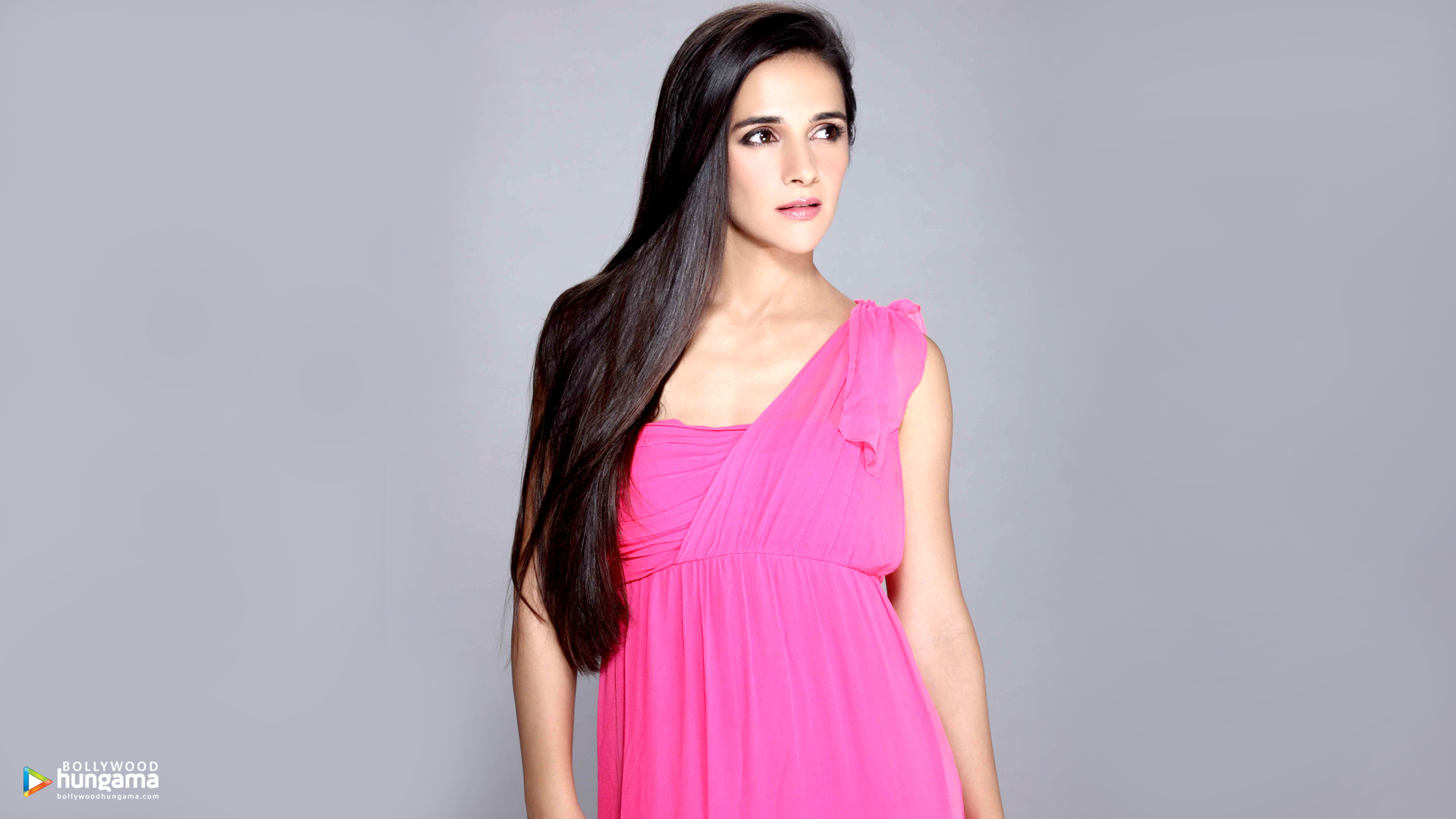 Tara Sharma Wallpapers | tara-sharma-5 - Bollywood Hungama