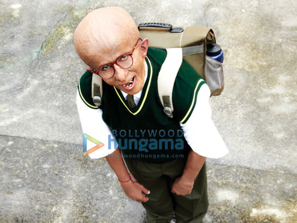 Paa Review 4/5 | Paa Movie Review | Paa 2009 Public Review | Film Review