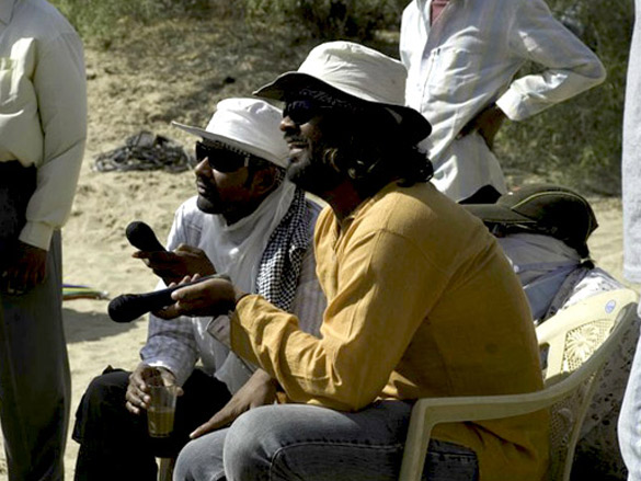 on-the-sets-of-kaalo-9 | Kaalo 2010 On The Set - Bollywood Hungama