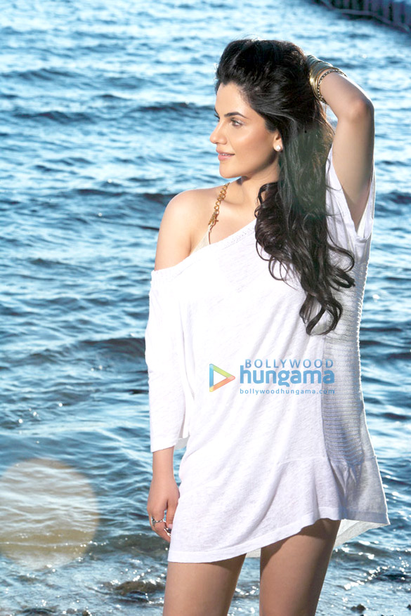 Kashish Singh Photos, Images, HD Wallpapers, Kashish Singh HD Images ...