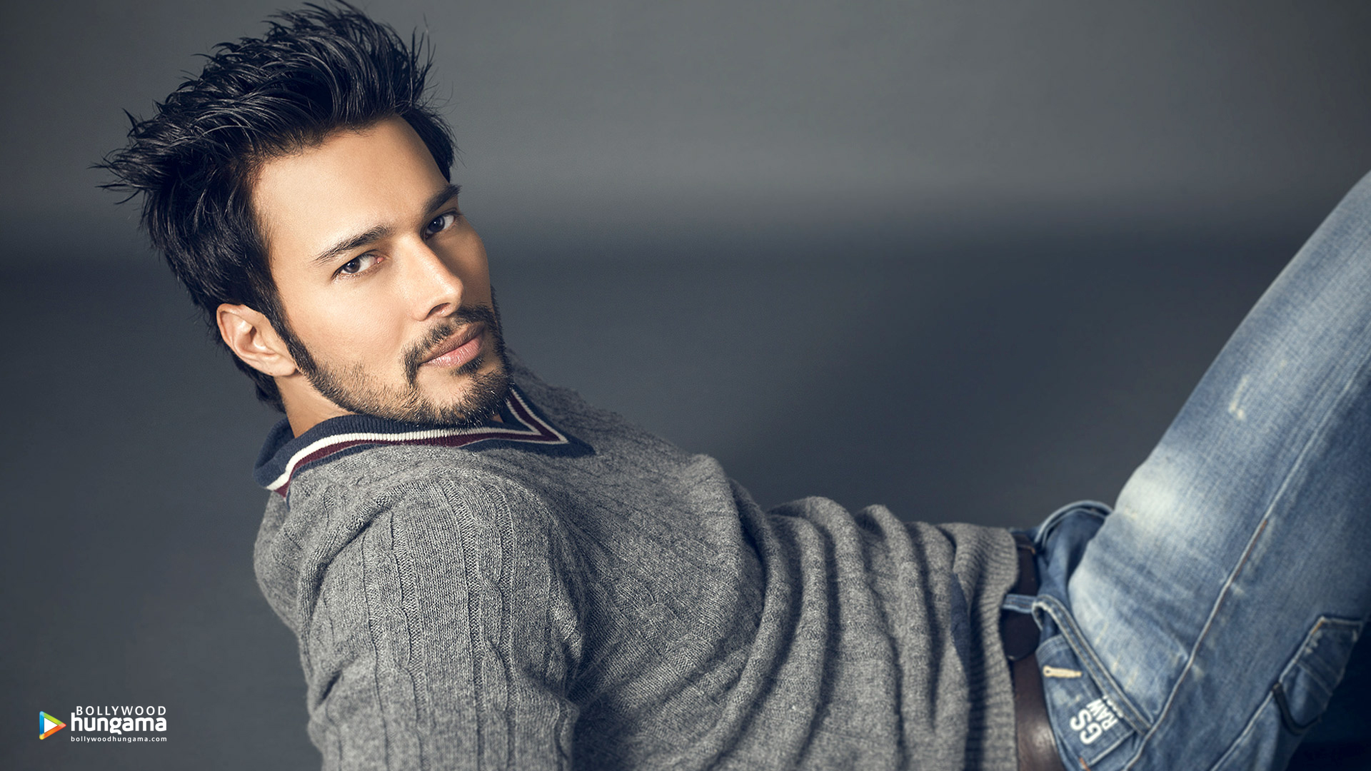 Rajniesh Duggal Wallpapers | rajniesh-duggal-8 - Bollywood Hungama