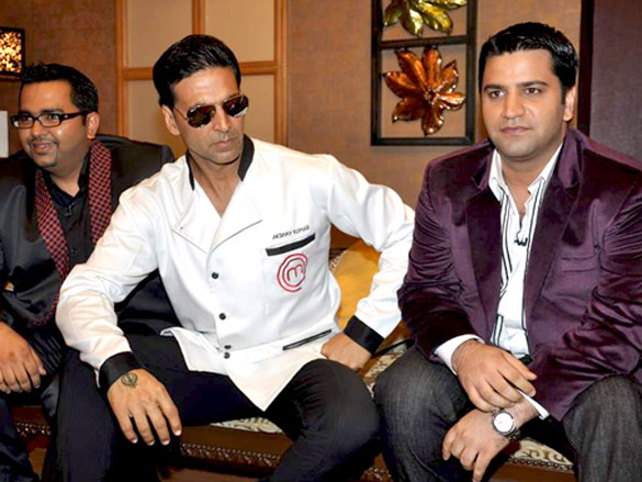 Akshay Kumar on the set of Amul Master Chef India | Photo Of Akshay ...