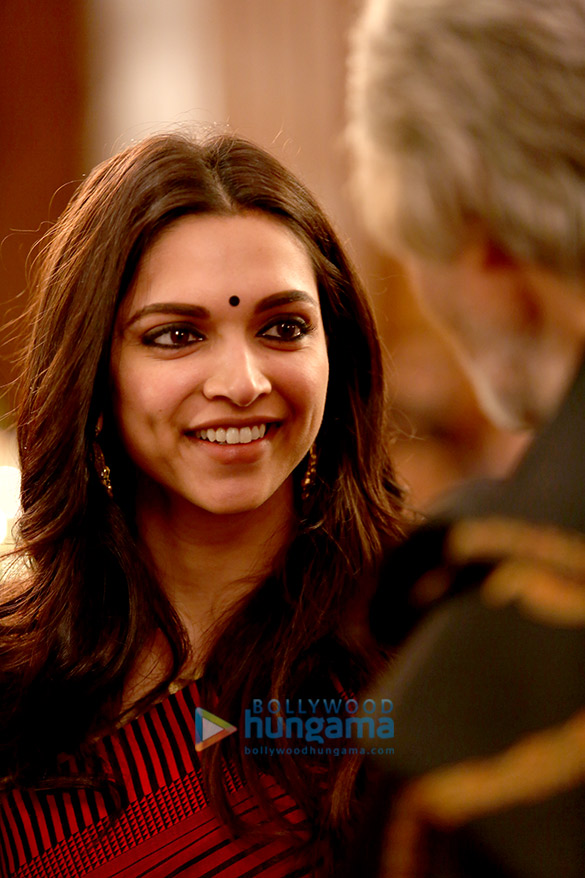 Piku Movie Stills - Bollywood Hungama