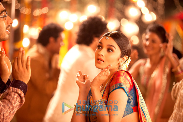 2 States Movie Stills - Bollywood Hungama