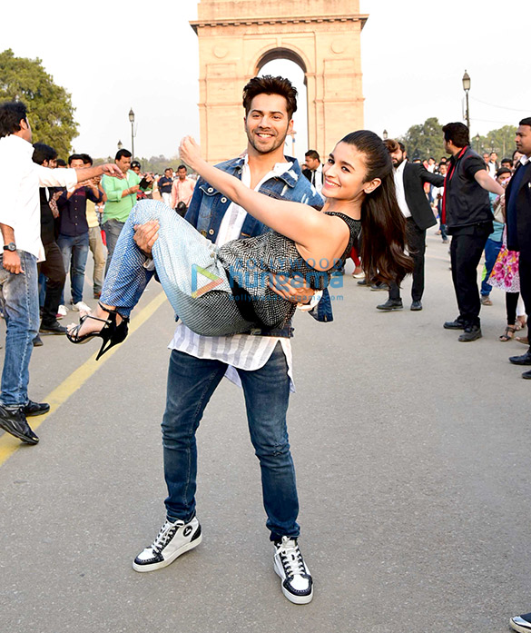 Varun Dhawan and Alia Bhatt promote their film ‘Badrinath Ki Dulhania ...
