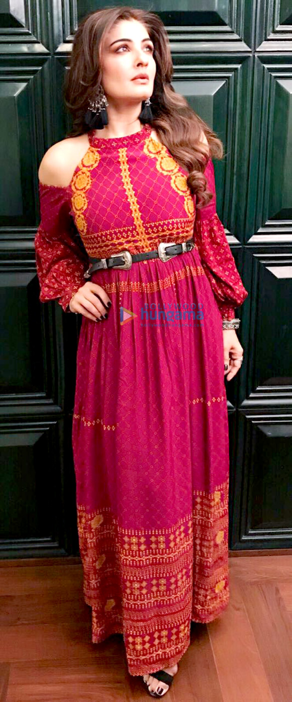 Raveena Tandon snapped in Ritu Kumar’s outfit | Raveena Tandon Images ...