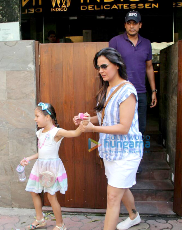 Lara Dutta dines with family at Indigo Delicatessen in Bandra | Saira ...