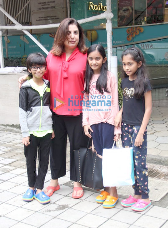 Photos Farah Khan snapped with her kids at Foodhall in Khar (2) | Anya ...