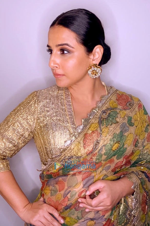 Vidya Balan Photos, Images, HD Wallpapers, Vidya Balan HD Images ...
