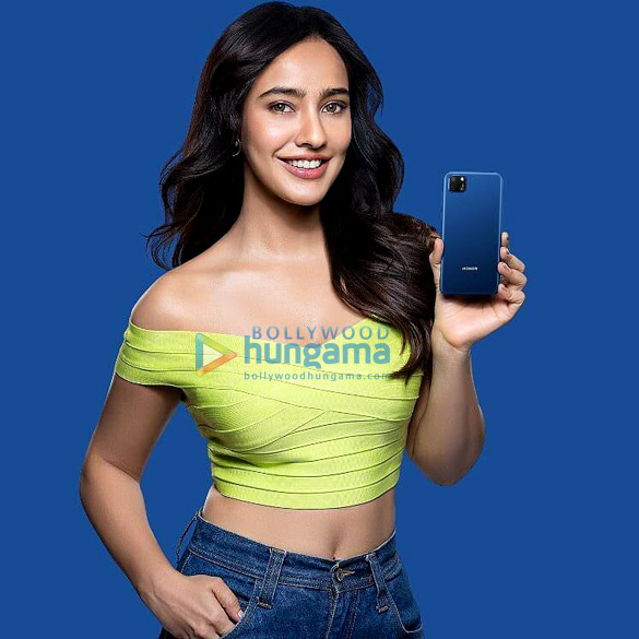 Neha Sharma Photos, Images, HD Wallpapers, Neha Sharma HD Images ...