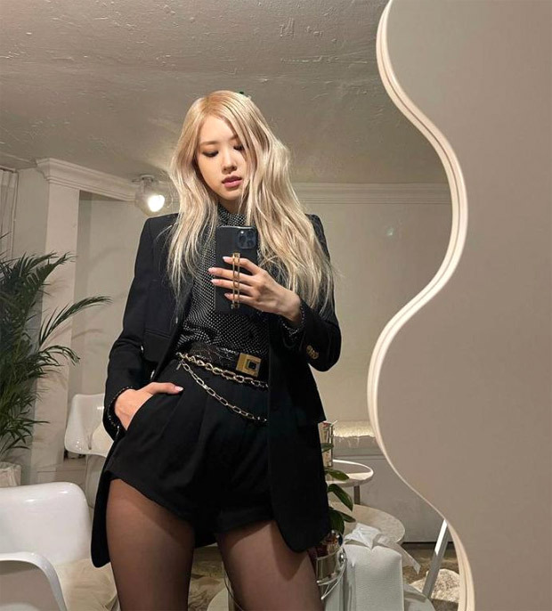 BLACKPINK’s Rosé keeps it chic and stylish in head-to-toe YSL ...