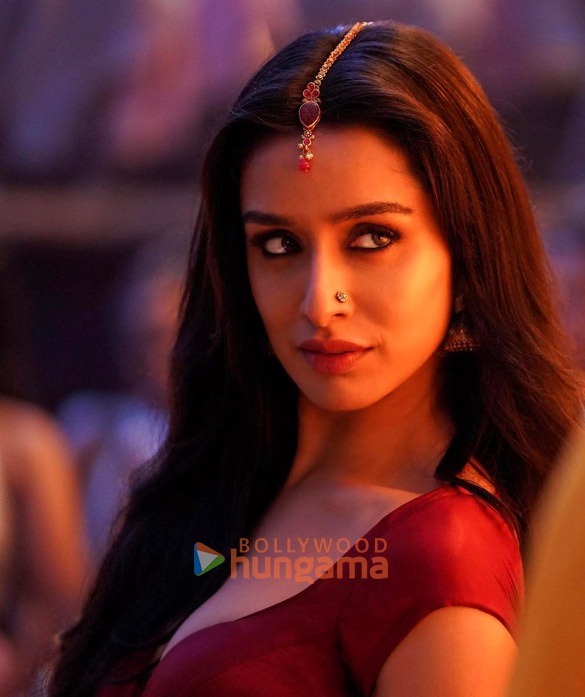 Shraddha Kapoor Photos, Images, HD Wallpapers, Shraddha Kapoor HD Images, Photos - Bollywood Hungama
